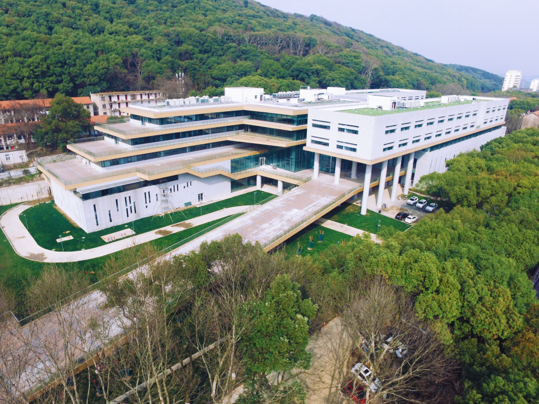 Primordial gravitational radiation from first order phase transition in the early universe ...